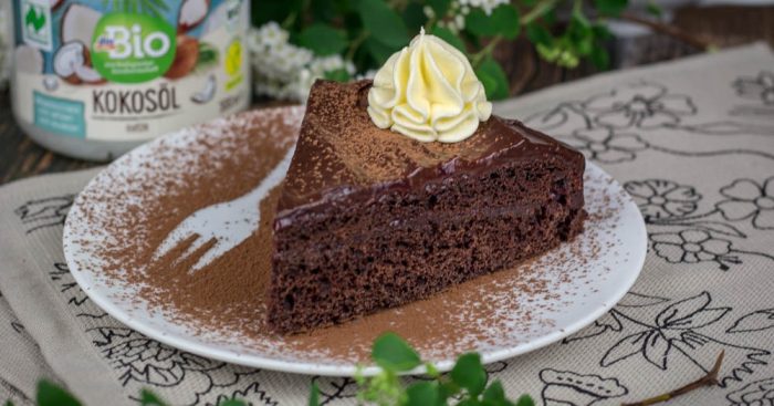 Posna Zaher torta s namazom od maline - Vitki Gurman
